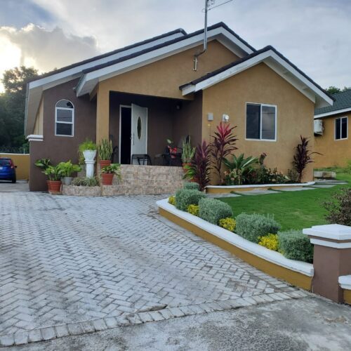 Ocho Rios – Great Pond Estate Home – Complete Realty Solutions